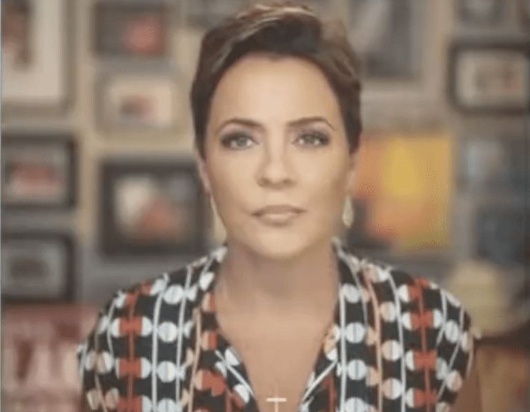 Kari Lake SHUTS DOWN Rumors About Joining Newsmax -- MSM Runs With ...