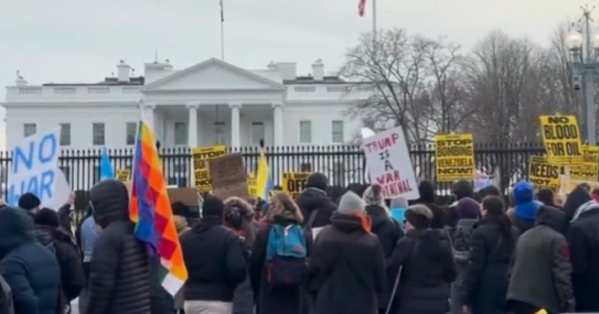 Activists Protest Outside The White House Calling For The U.S. To Free ...